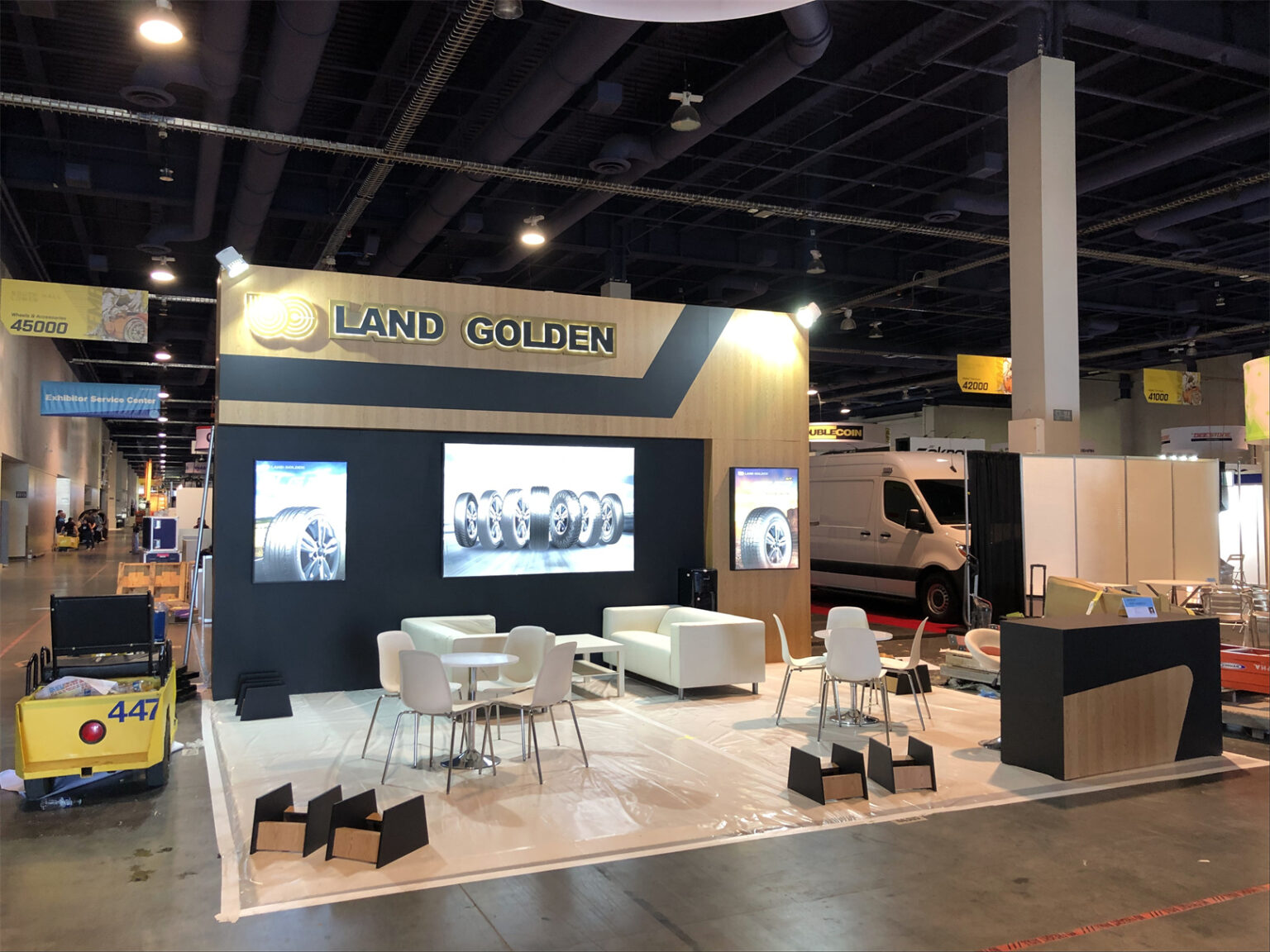 20x20 Trade Show Booth Design Ideas
