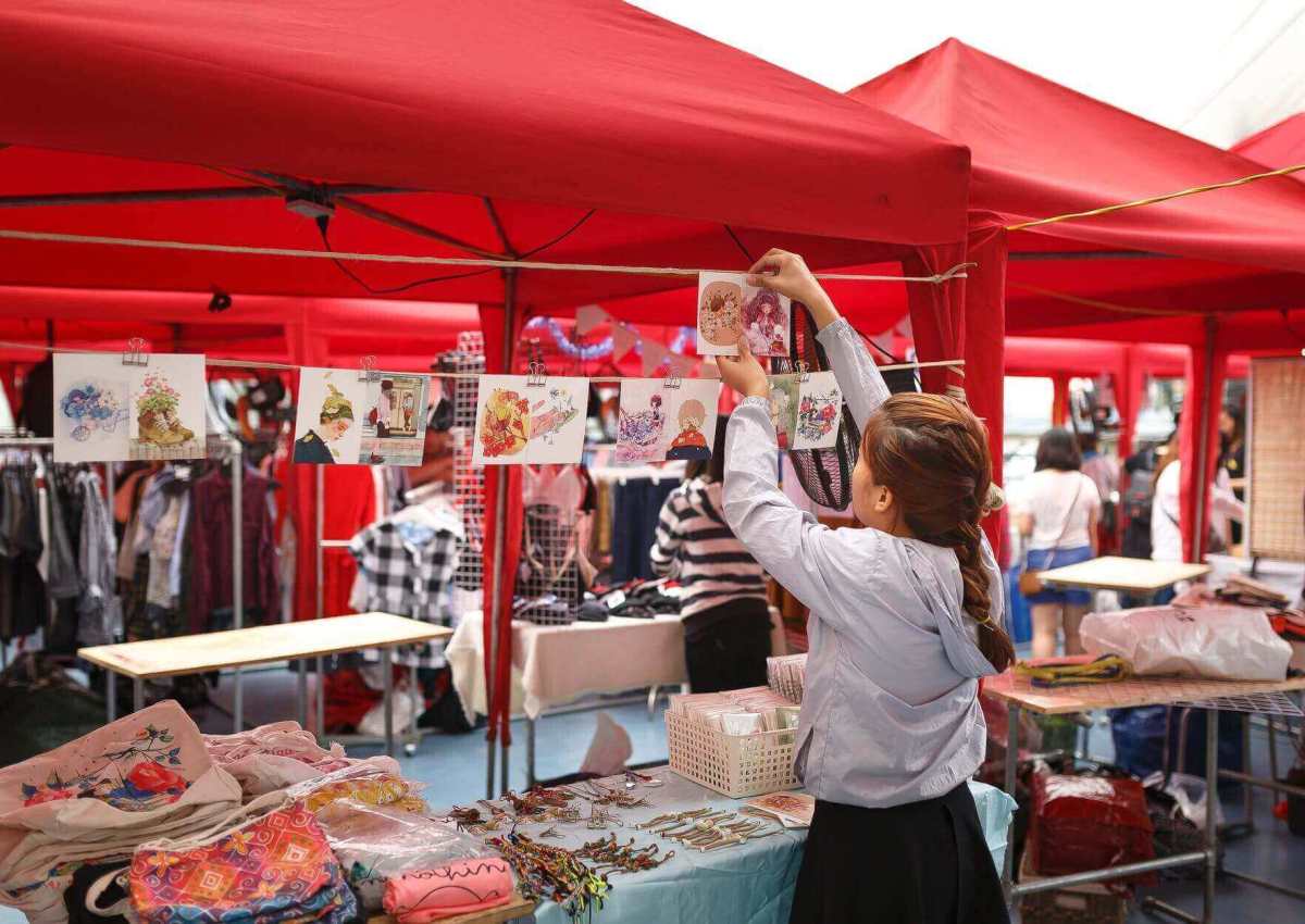 20 Ways to make outstanding booth
